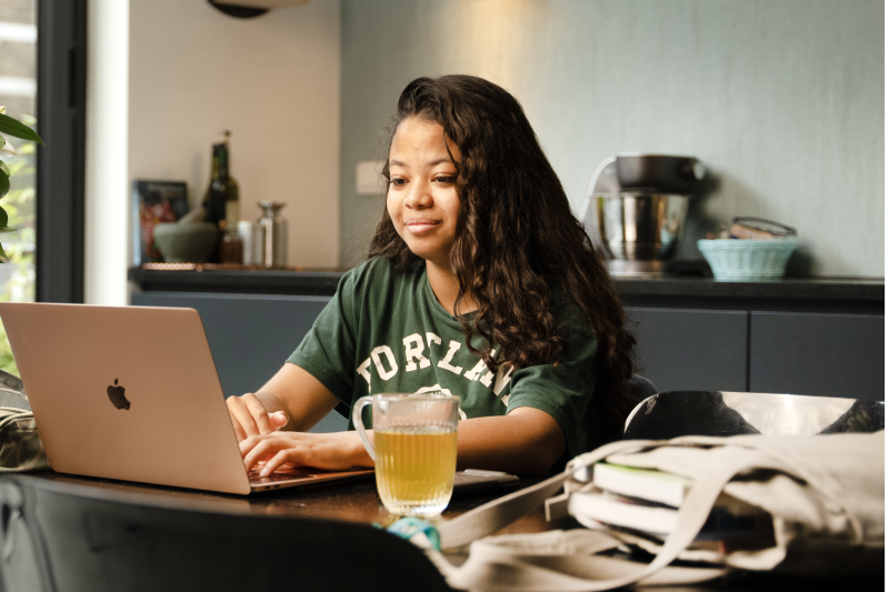 Bestel StudyGo & steun Stichting Leergeld! | StudyGo